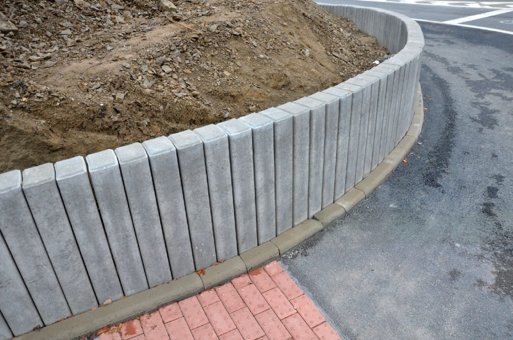 Structural Engineering Services: Earth Retaining Walls Design